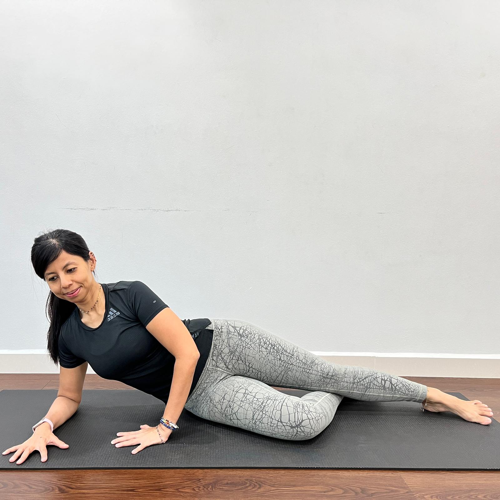 RELIEVE ILIOTIBIAL BAND SYNDROME (ITBS) with these 5 MOVES in 7 DAYS